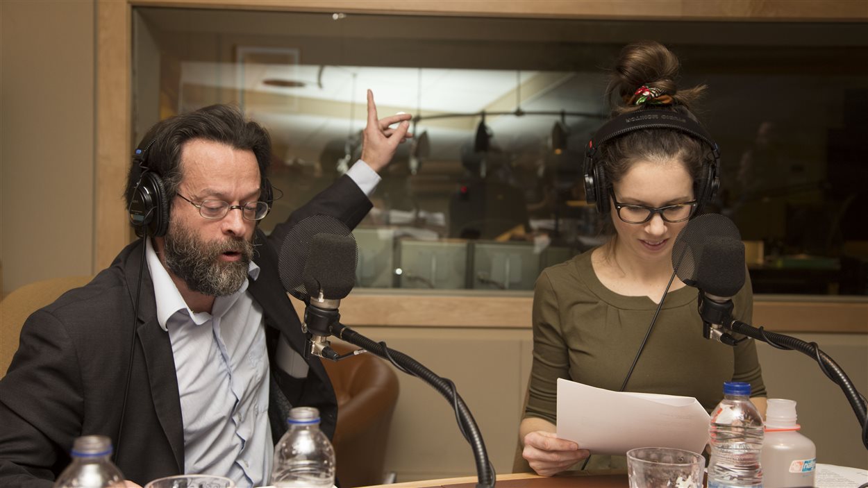 Lecture d'extrait : Trois versions de la vie de Yasmina Reza | OHdio ...