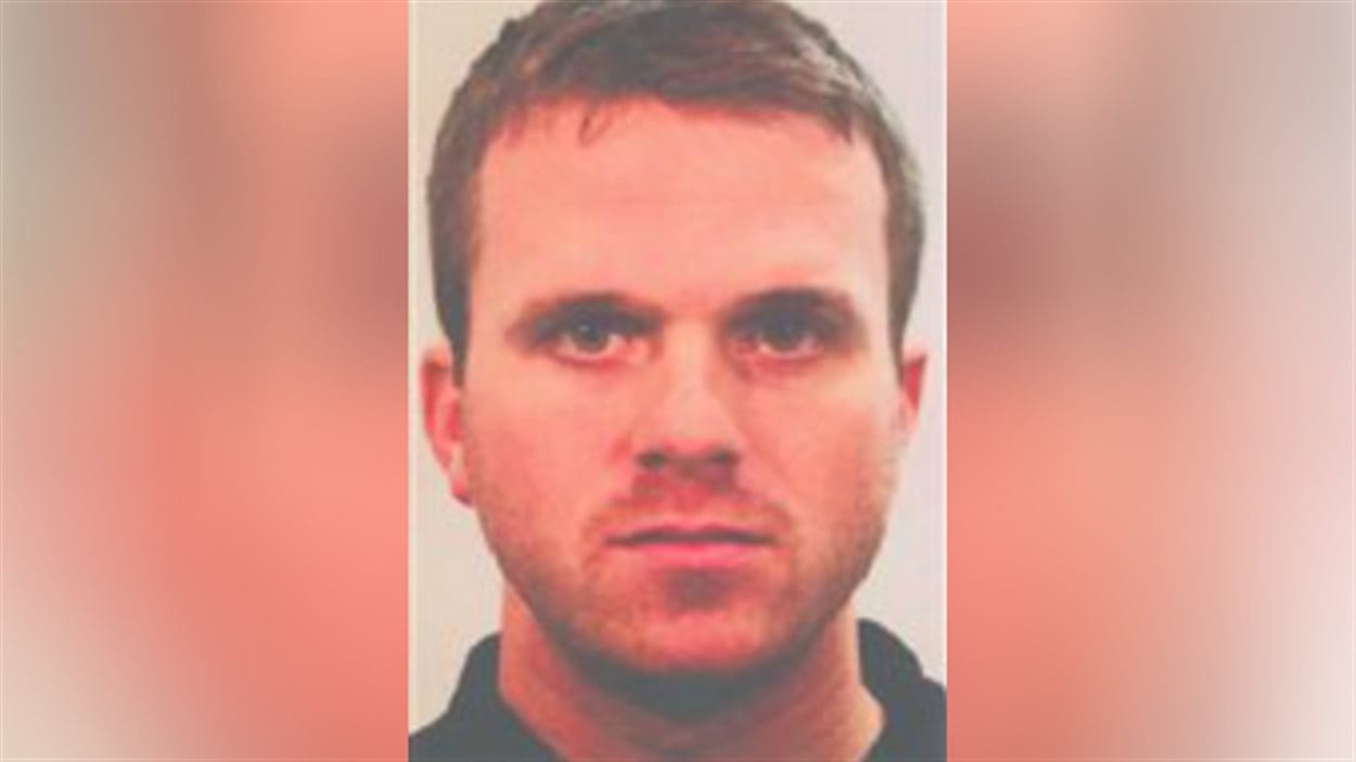 11 ans de prison pour l'ex-enseignant Simon Fortier | Radio-Canada