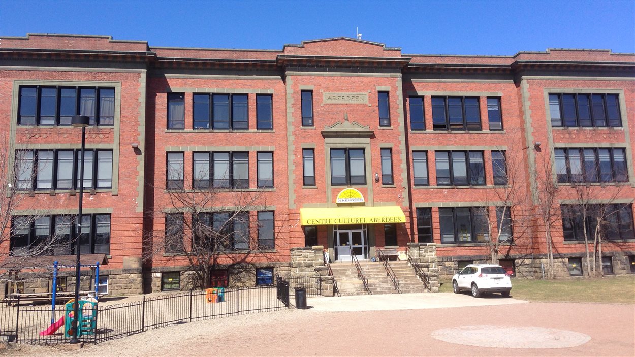 Le bilinguisme s'invite dans les organismes sportifs et culturels à ...