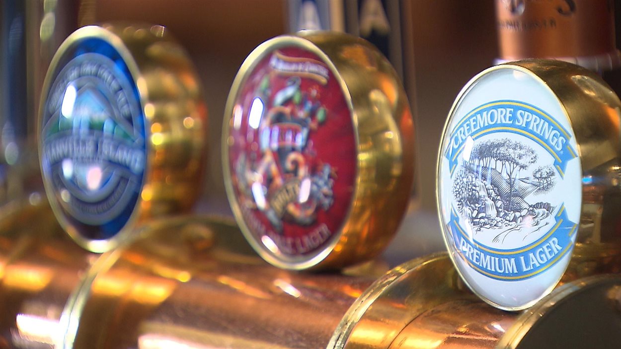 Molson tente de s’adapter au marché de la bière | Radio-Canada