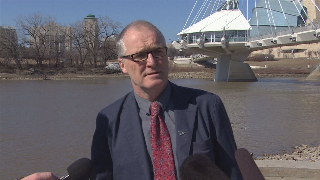 Les libéraux promettent un cabinet réduit et un ministre pour le lac ...