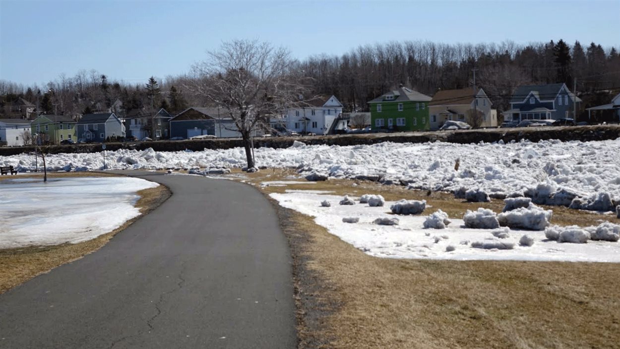 La Matane : l'embâcle du centre-ville en photos | Radio-Canada