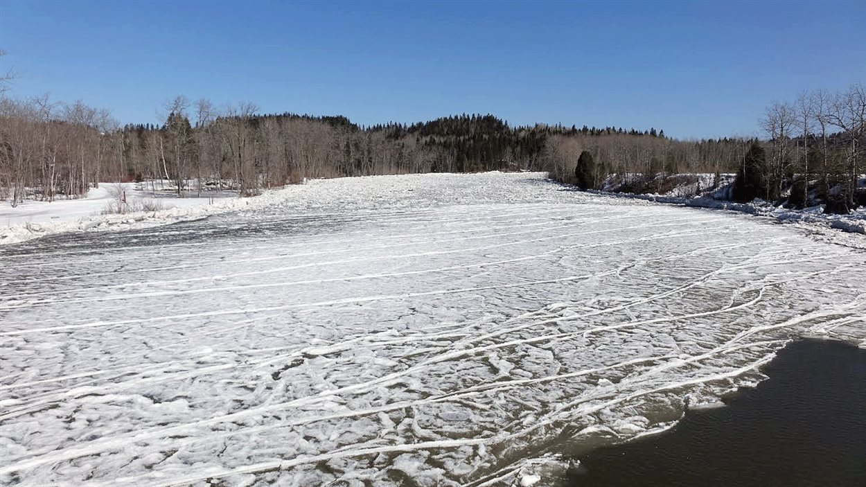 La Matane : l'embâcle du centre-ville en photos | Radio-Canada