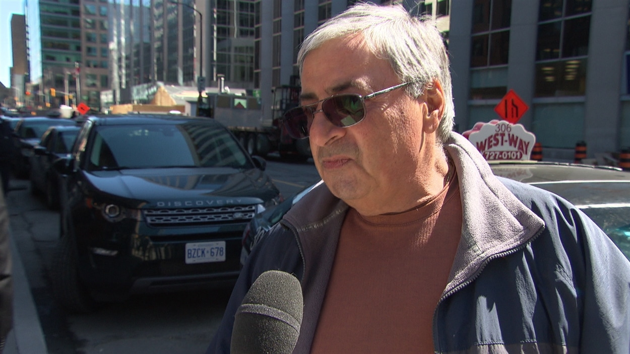 Légalisation d'Uber : les taxis préparent une riposte | Radio-Canada