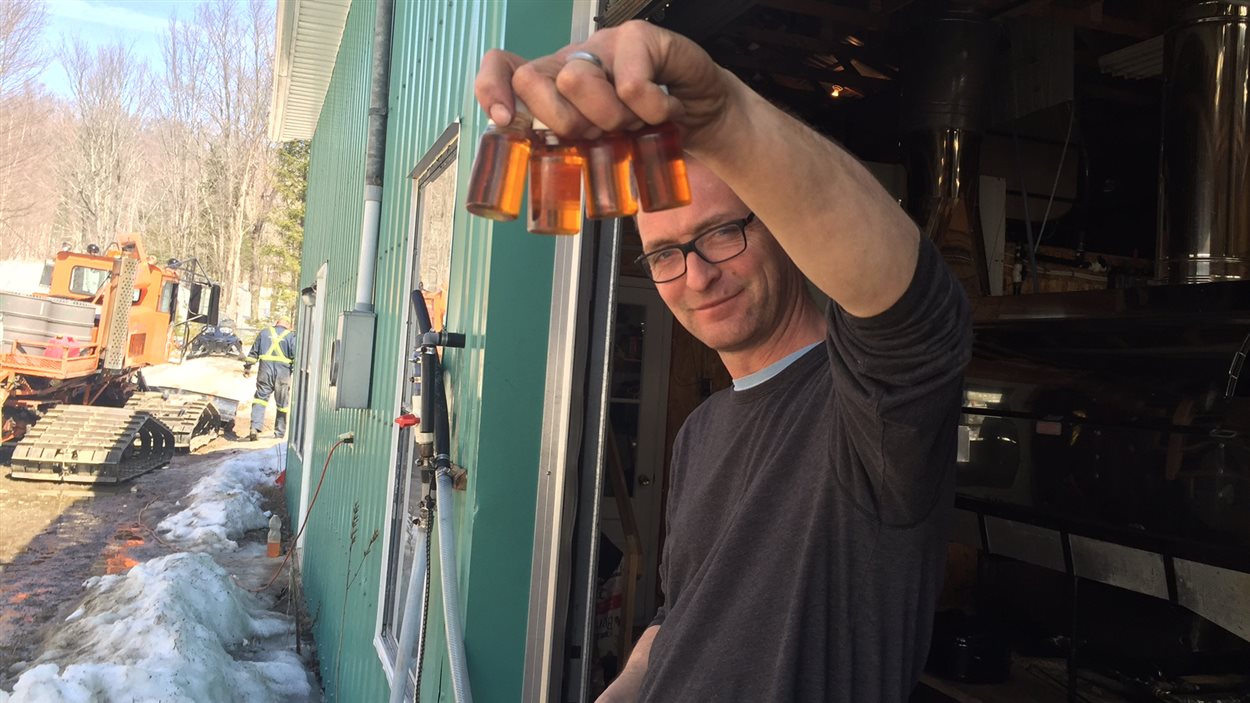 Une saison exceptionnelle pour le sirop d'érable | Radio-Canada