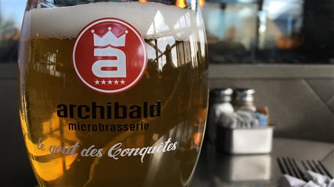 Labatt met la main sur la microbrasserie Archibald | Radio-Canada