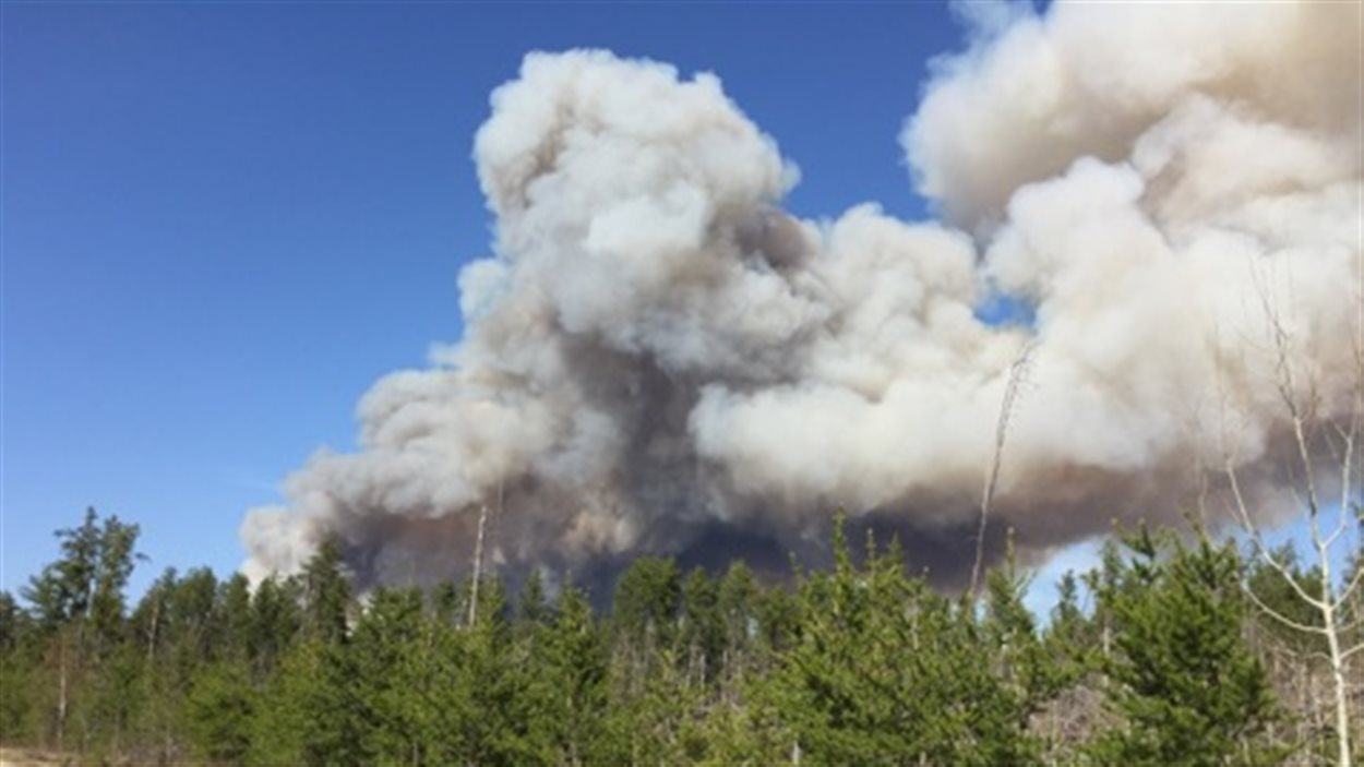Feux de forêt : situation toujours préoccupante dans le nord-ouest de l ...