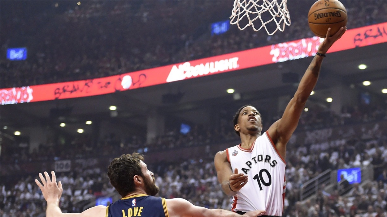 Les Raptors au plus fort de la course | Radio-Canada