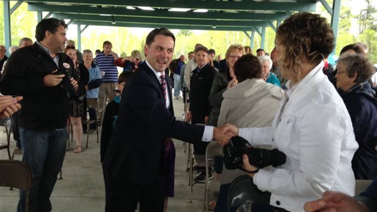 Course à la direction du PCNB : un sixième candidat | Radio-Canada