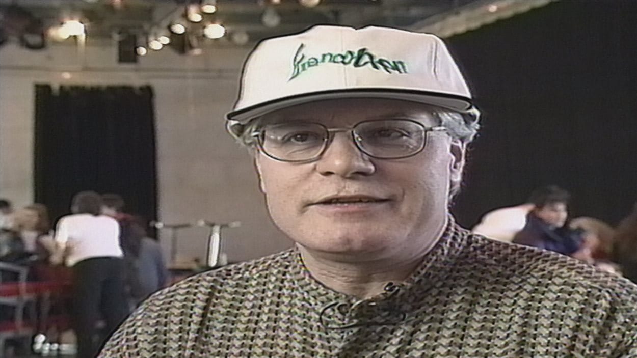 Les porte-étandards du Francothon au fil des ans | Radio-Canada