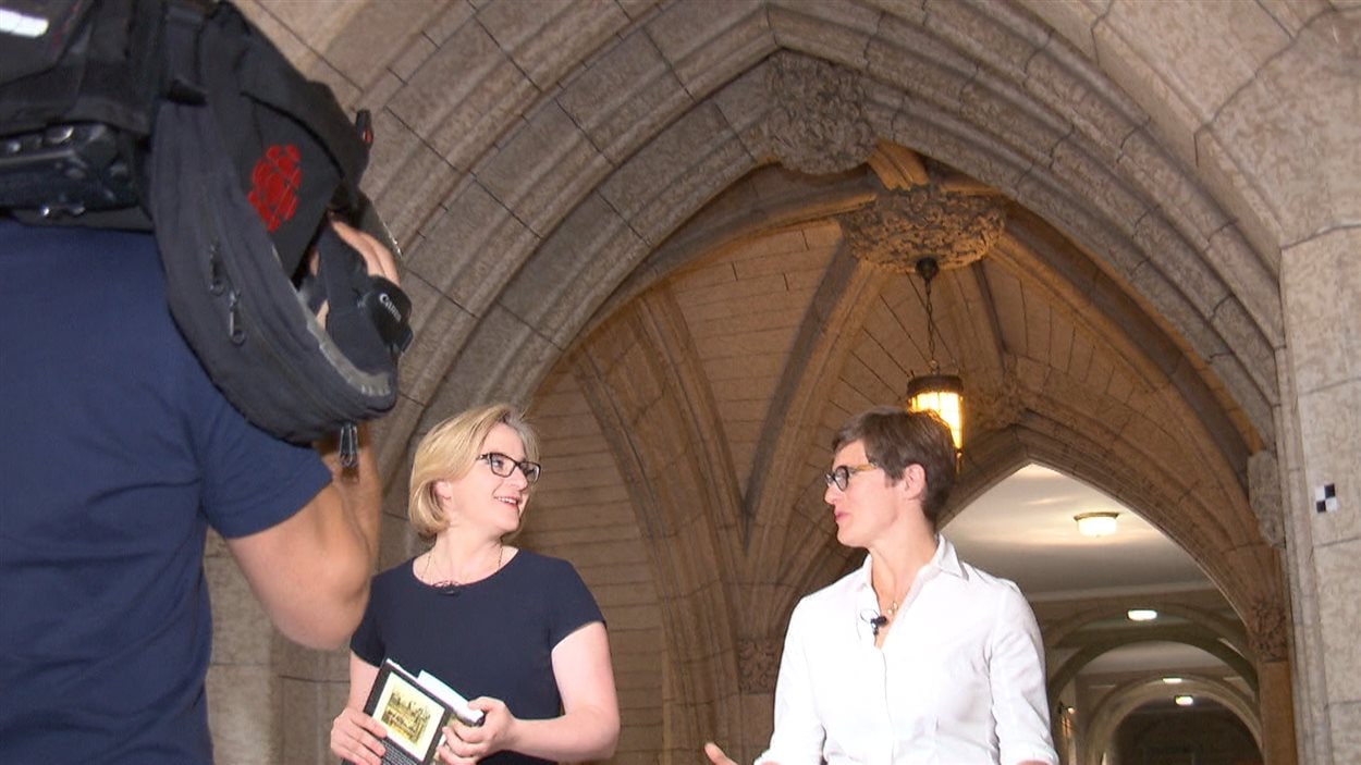 Retour sur 150 ans de journalisme parlementaire à Ottawa | Radio-Canada