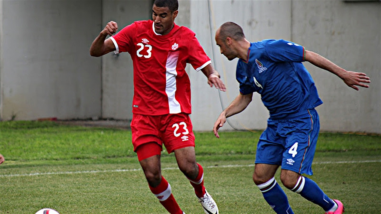 Le Canada fait match nul contre l'Azerbaïdjan | Radio-Canada