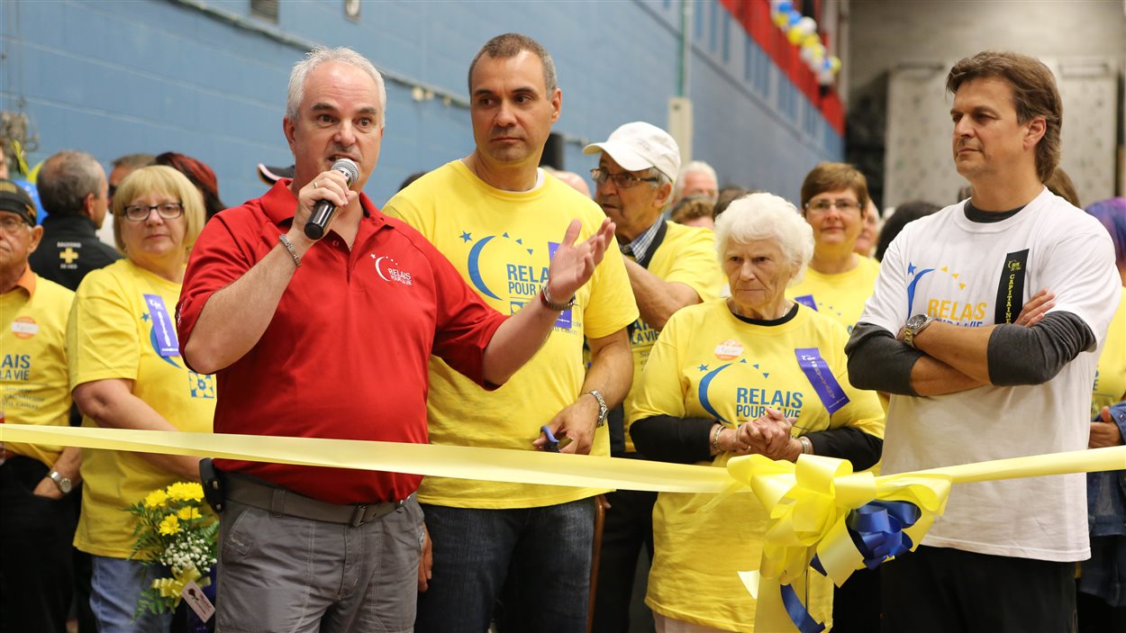 Émotions et espoir au Relais pour la vie | Radio-Canada