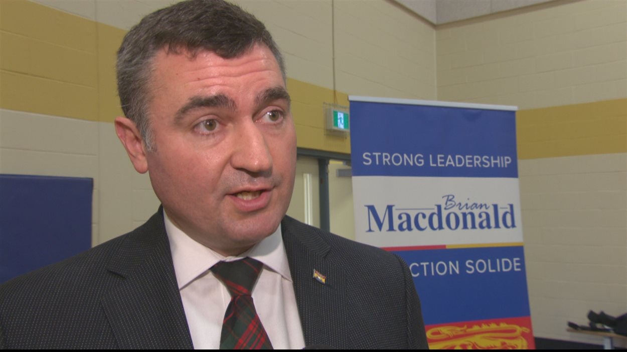 Course à la direction du PCNB : les candidats précisent leur position ...