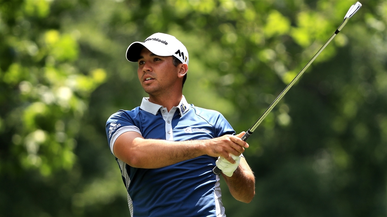 Jason Day grimpe au sommet de l'Invitation Bridgestone | Radio-Canada