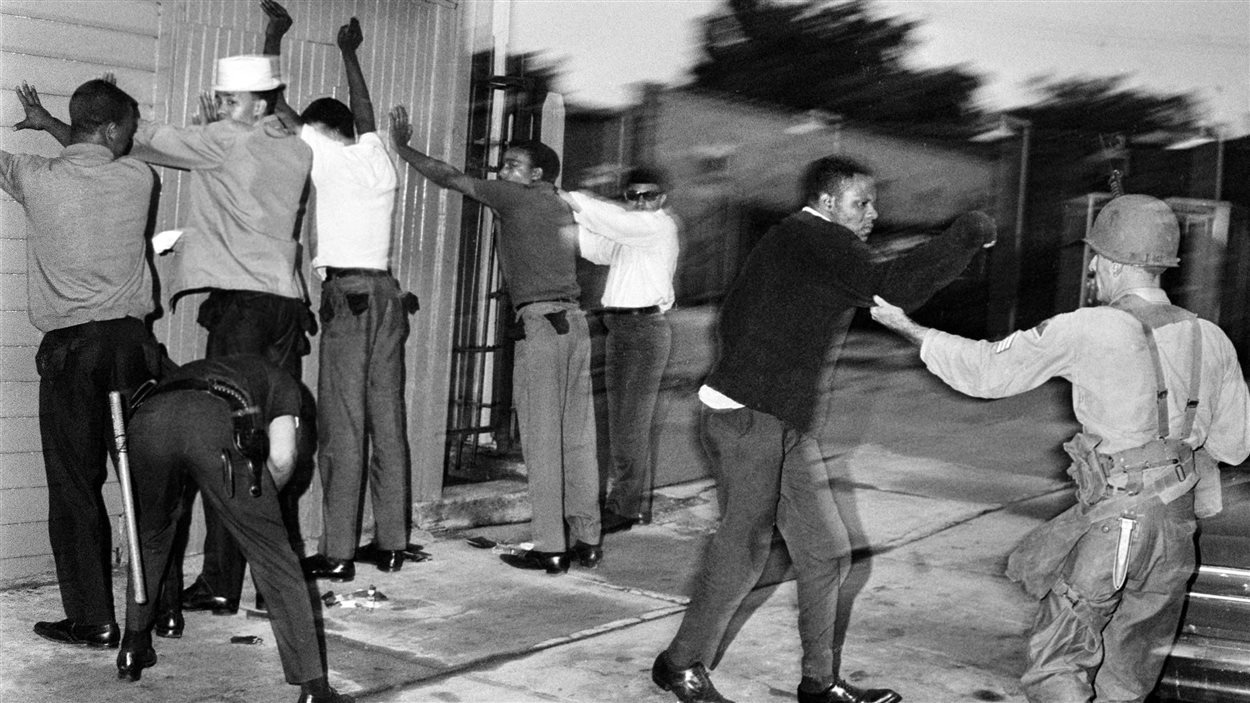 50 ans de tensions raciales aux États-Unis | Radio-Canada.ca
