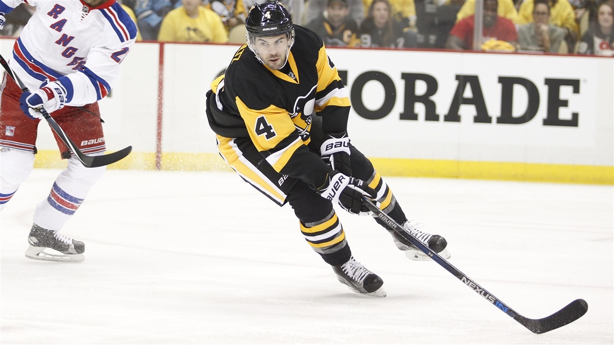 Justin Schultz reste avec les Penguins | Radio-Canada