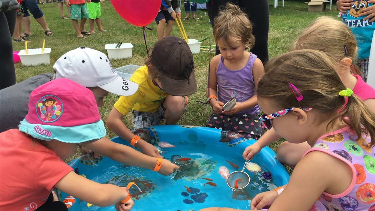 Un Festival du Loup champêtre à Lafontaine | Radio-Canada