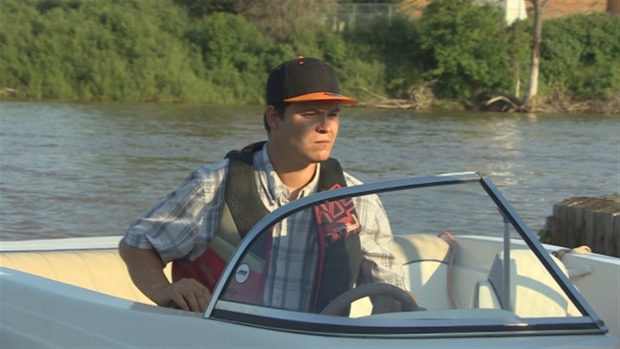 Un nouveau bateau pour le groupe « Drag the Red » | Radio-Canada