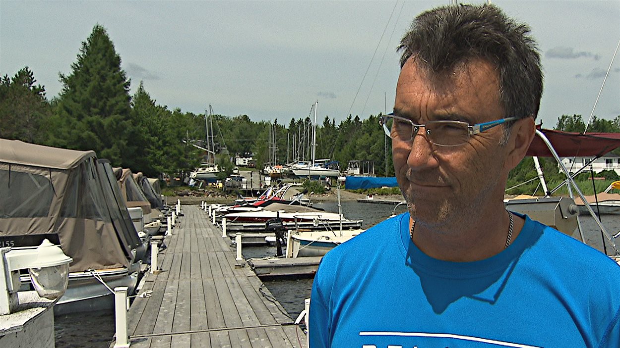 La saison de navigation lancée au Grand lac Saint-François | Radio-Canada