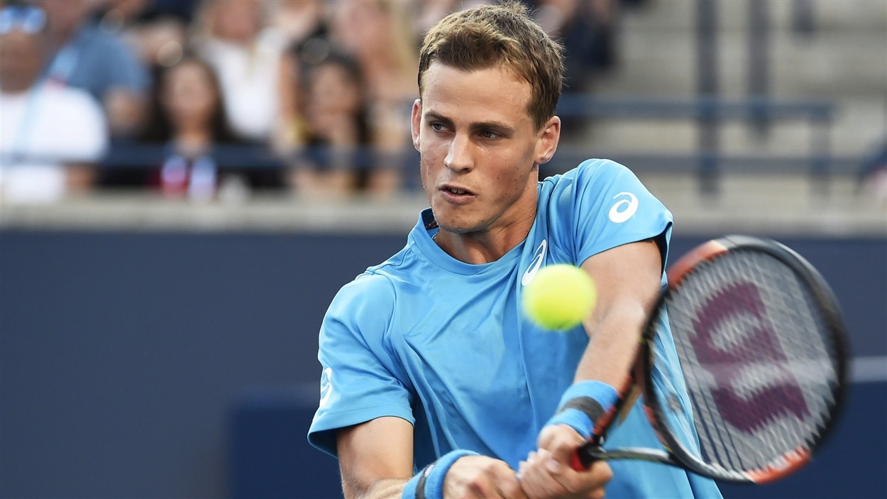 Pospisil accède au deuxième tour à Shanghai | Radio-Canada