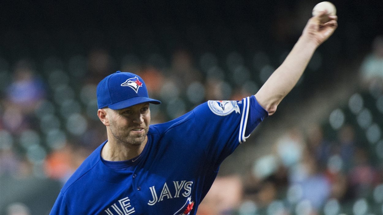 9e Victoire De Suite Pour Le Lanceur J A Happ Des Blue Jays Radio Canada