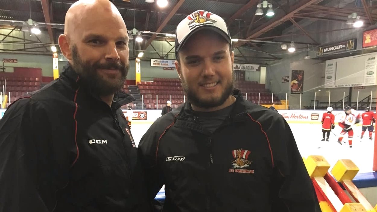 Deux Cadorette à l'école de hockey du Drakkar | Radio-Canada