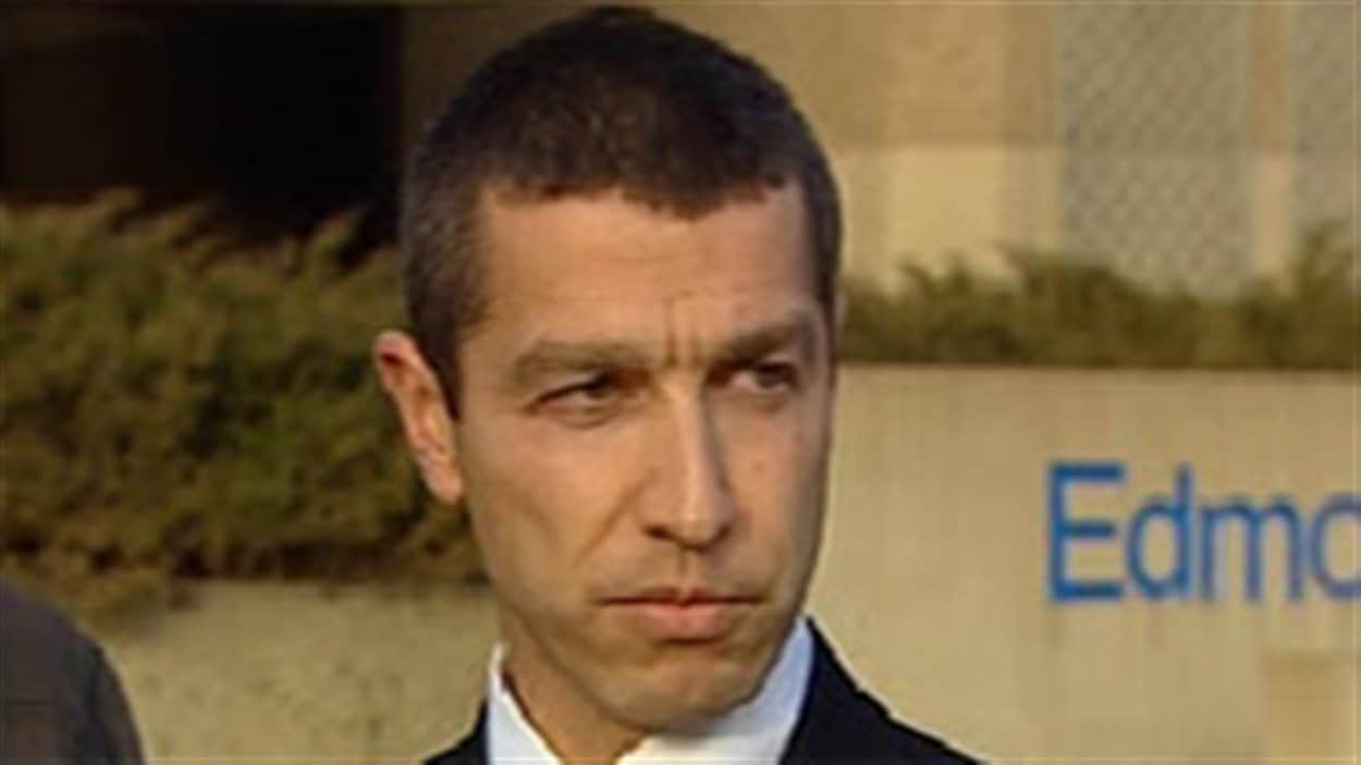 La police d'Edmonton ouvre un bureau du renseignement | Radio-Canada