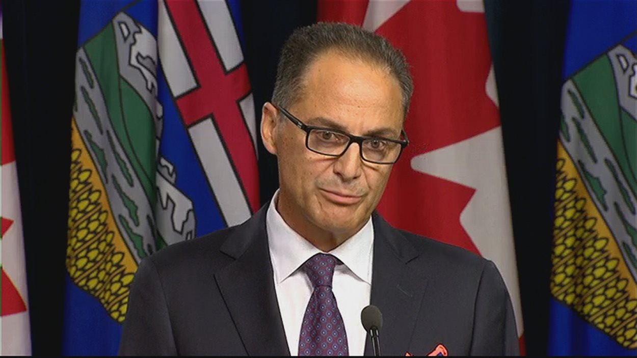 Le déficit augmente de 527 M$ en Alberta | Radio-Canada