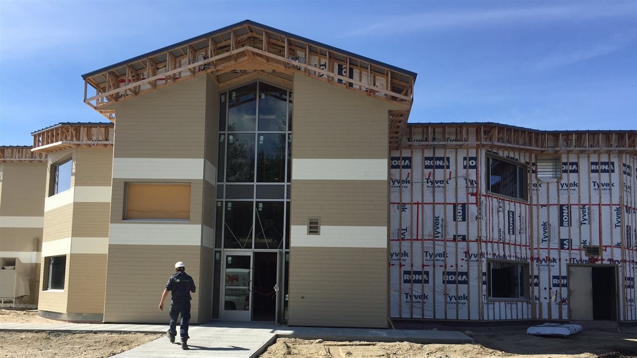 Une nouvelle école en construction à Winneway | Radio-Canada