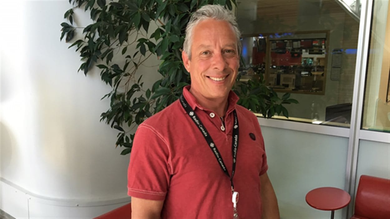 Entrez dans l'univers de Denis Dossmann, caméraman-monteur | Radio-Canada