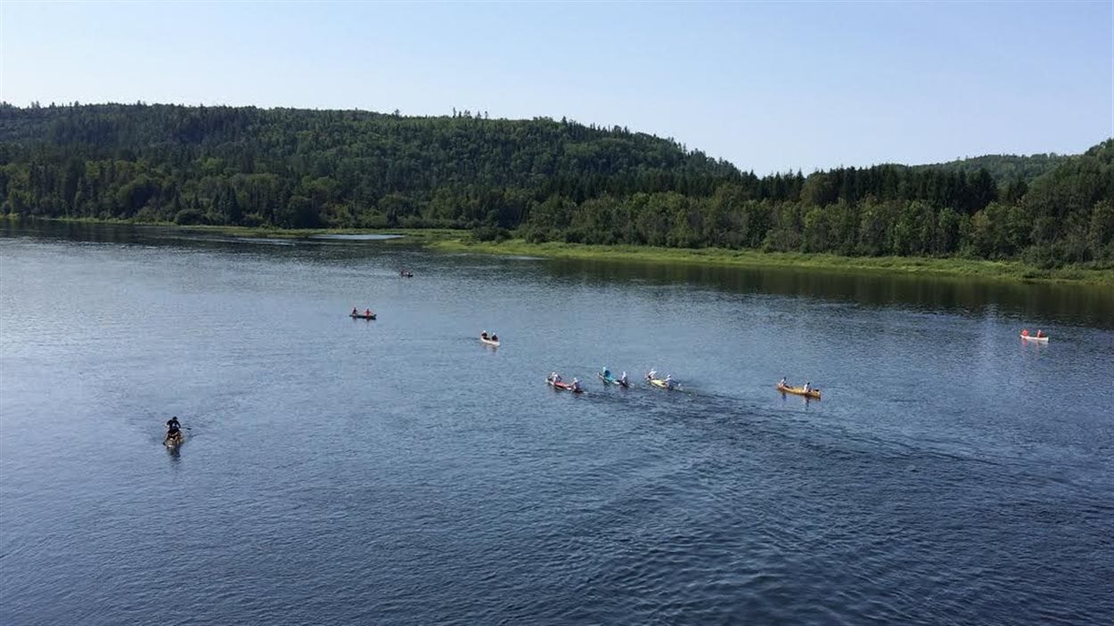 Première étape de la 83e Classique internationale de canots : Lajoie et ...