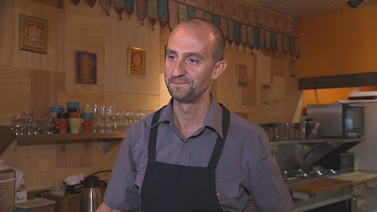 Le serveur du tartare de saumon ne sera pas accusé au criminel | Radio ...