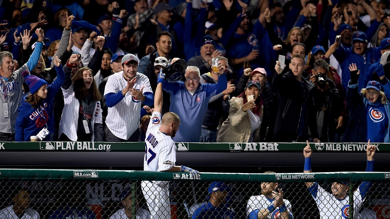 Travis Wood s'illustre dans une victoire des Cubs | Radio-Canada