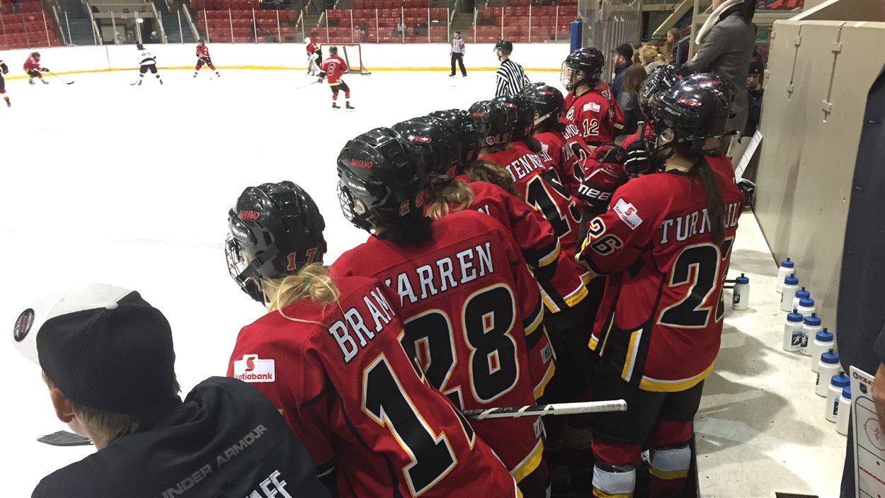 L'Inferno de Calgary lance idéalement sa saison | Radio-Canada