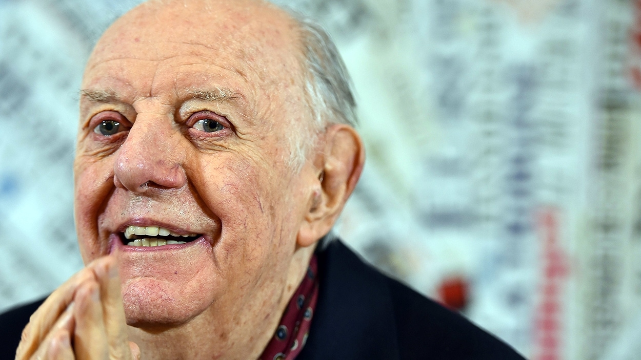 Dario Fo, Prix Nobel de littérature en 1997, meurt à 90 ans | Radio-Canada
