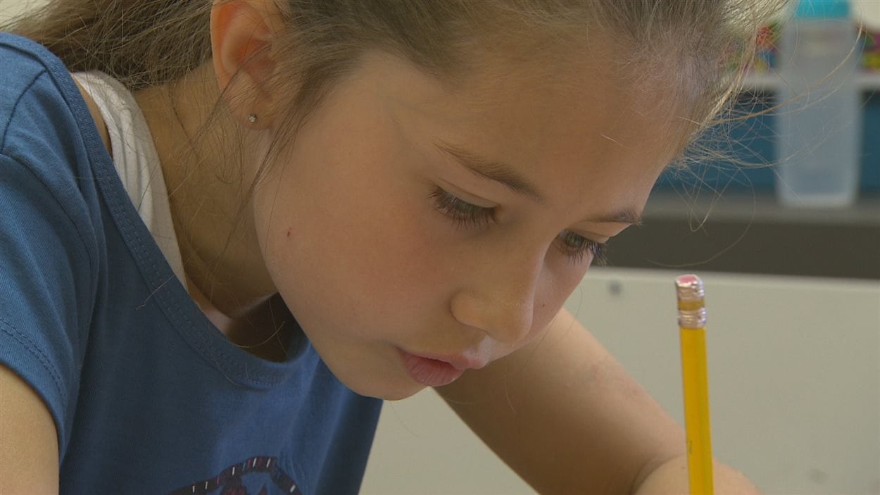 Devoir ou pas de devoir? Un éducateur choisit moins de stress pour ses ...