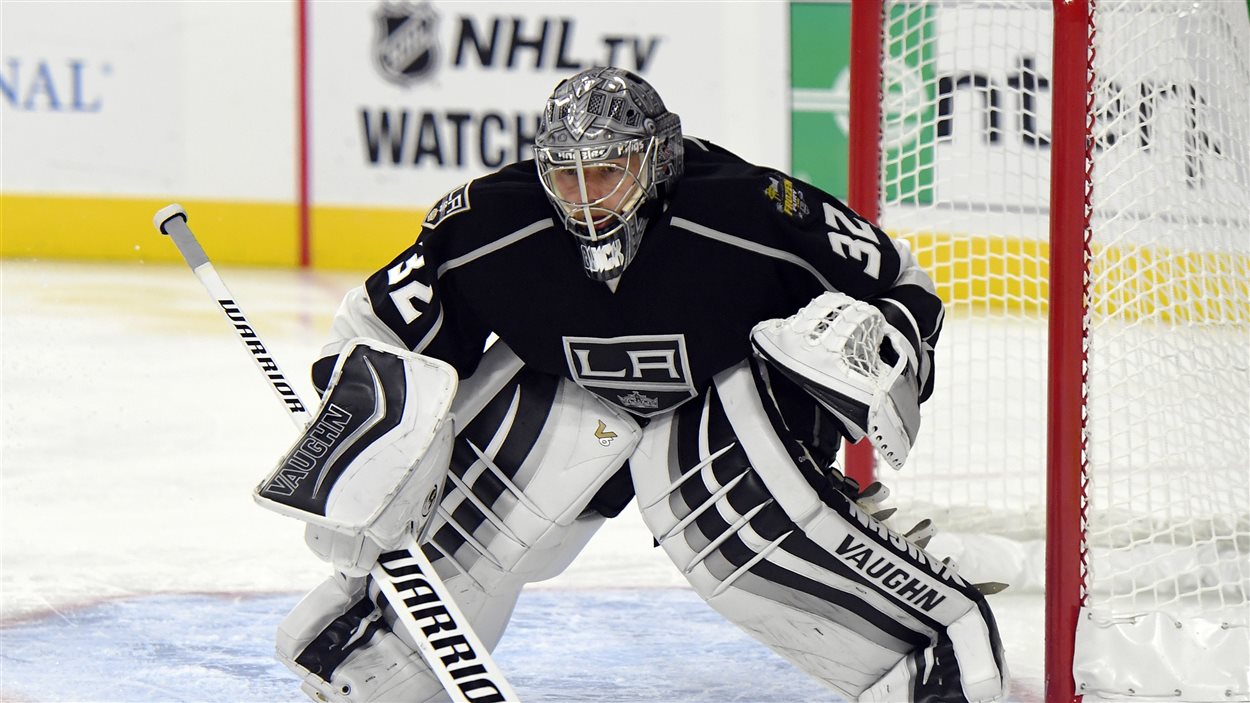 Les Kings perdent Jonathan Quick pour 2 à 3 mois | Radio-Canada