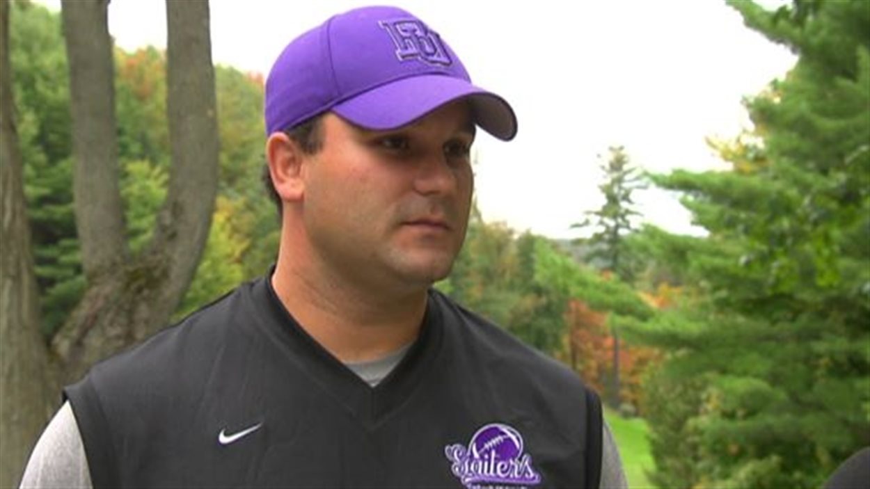 Kevin Mackey quitte son poste d'entraîneur-chef des Gaiters | Radio-Canada