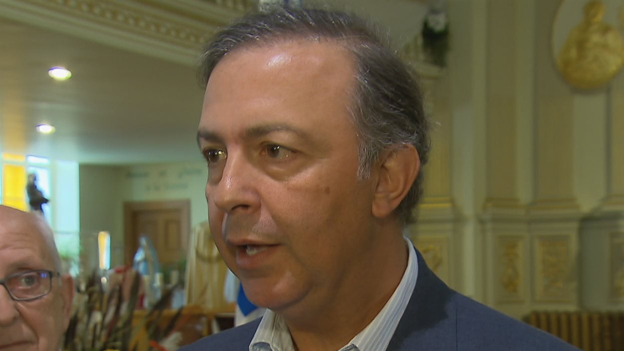 3e lien : Sam Hamad lance un appel au calme | Radio-Canada