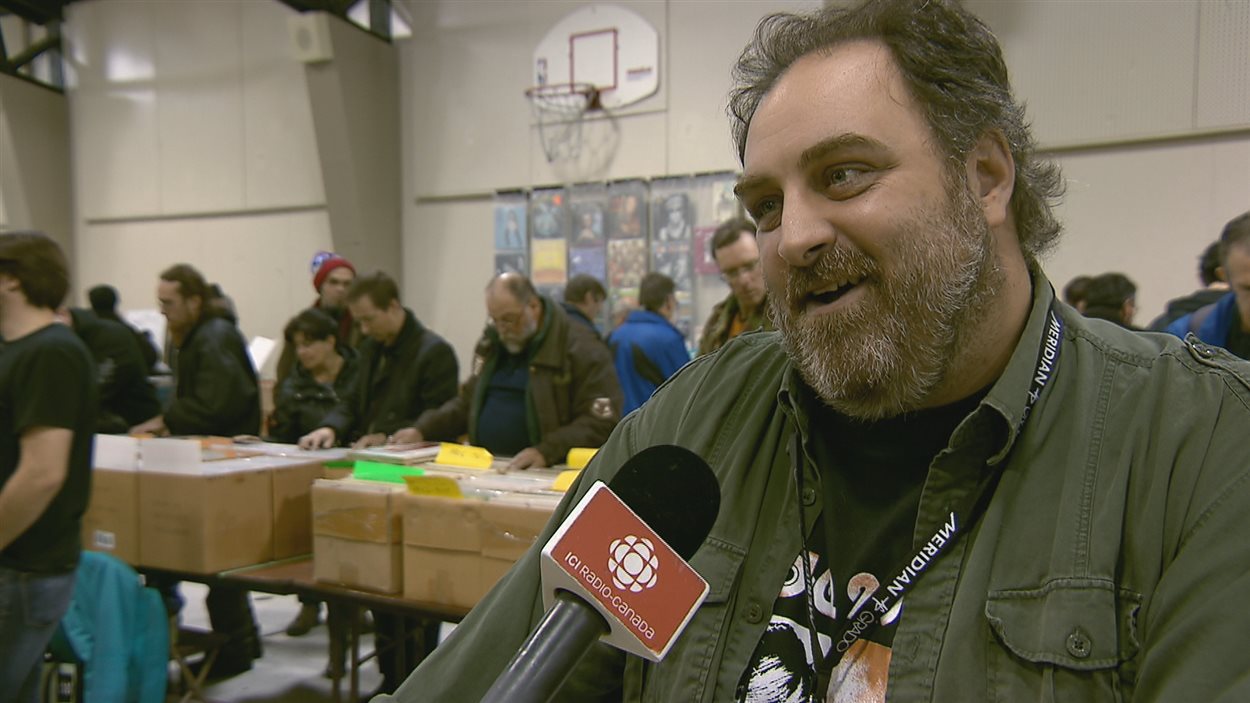 La folie du vinyle s'empare de Québec pour une 4e année | Radio-Canada
