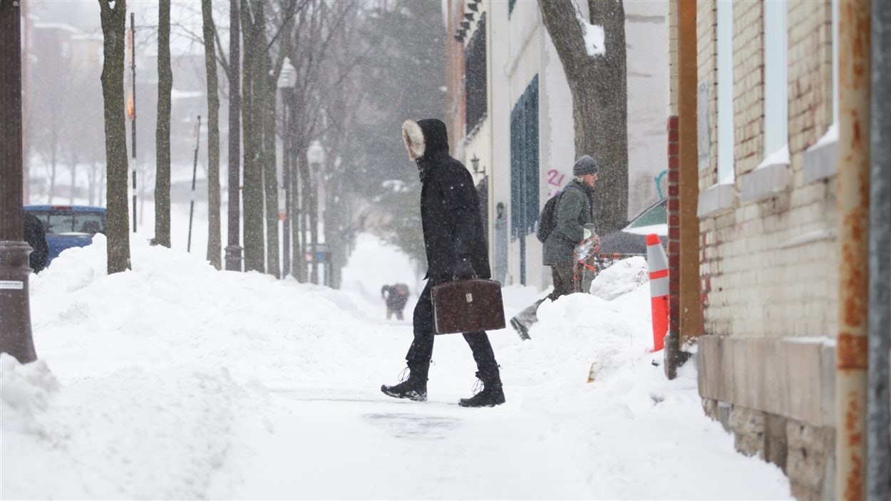 Québec a reçu 25 cm de neige depuis mardi | Radio-Canada