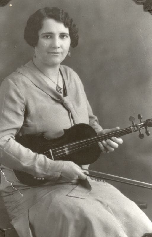 L’exposition « Madame Bolduc » s'installe au Musée de la Gaspésie cet ...
