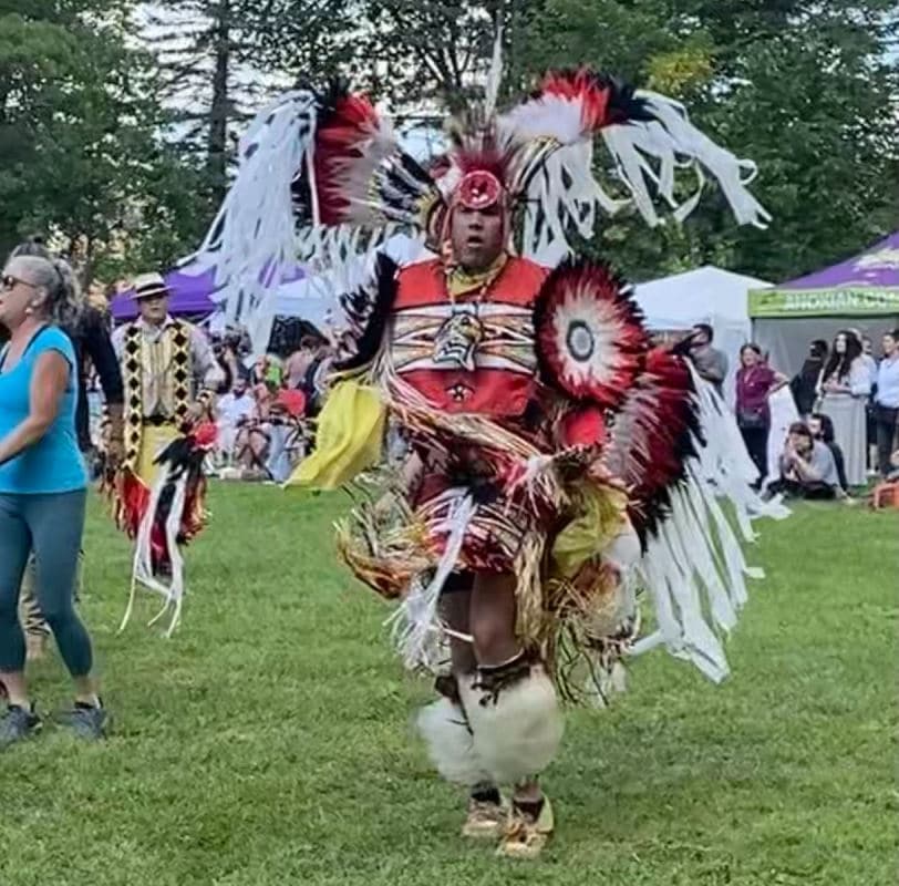 [Reportaje] Familia de artesanos Kichwa Otavalo del Ecuador en Pow Wow ...