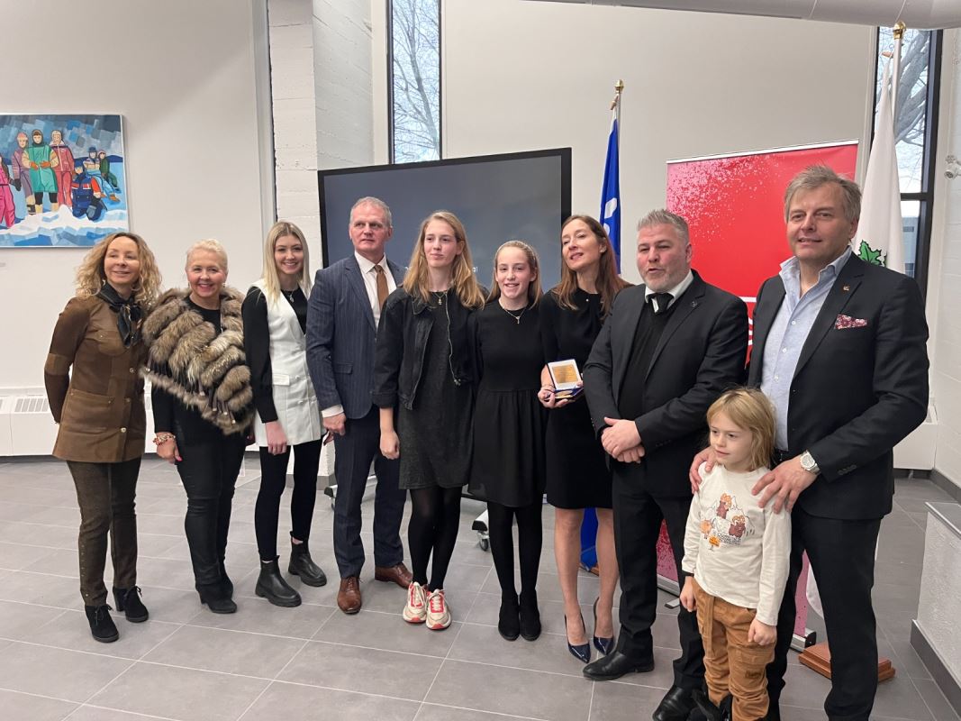 France Margaret Bélanger honorée à Matane | Radio-Canada