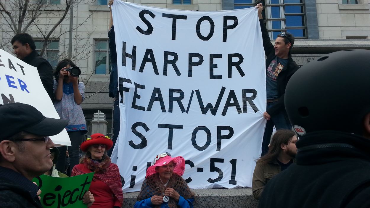 Nouvelle manifestation à Ottawa contre le projet de loi C-51 | Radio-Canada
