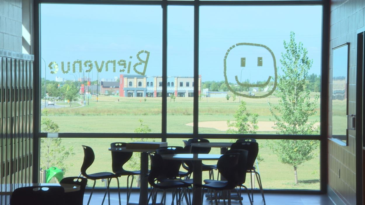 Une école avec des concepts modernes pour la Division scolaire Louis ...